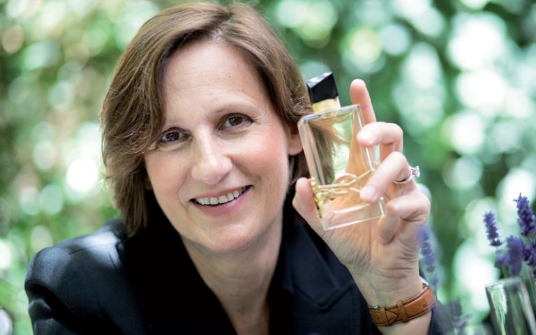 Anne Flipo, le parfumeur passé Maître en la matière (Interview ...